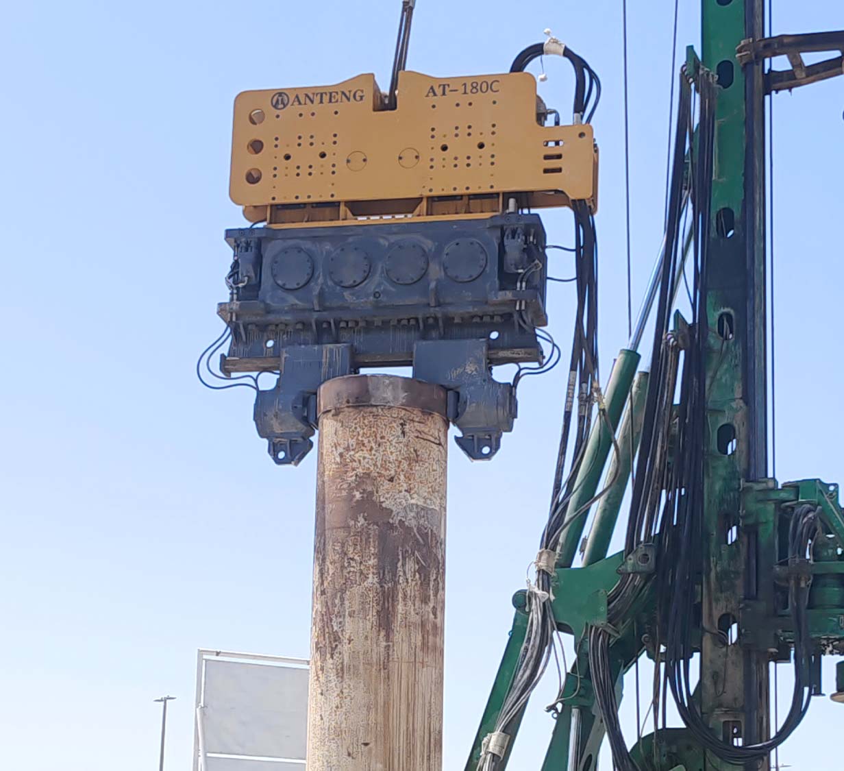 Vibro Hammer - Suretech